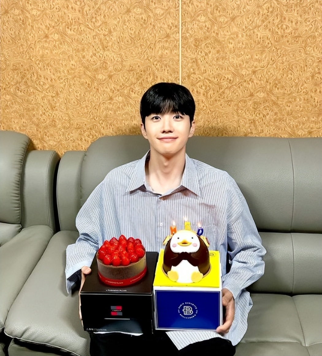 10 things to know about "Little Girl" Jiang Xun, who participated in ...