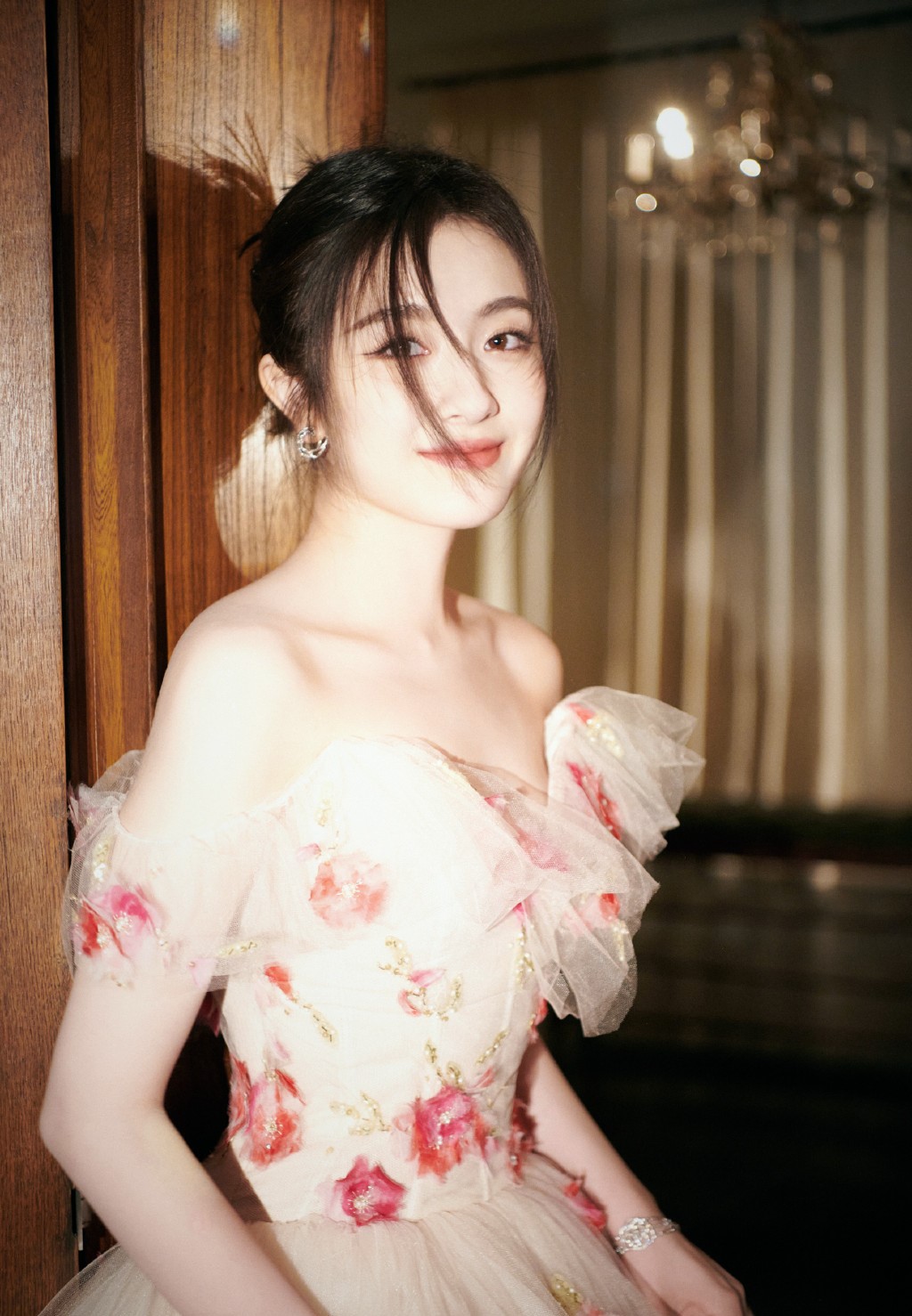 Weibo Night 95 Flowers: Li Landi, Yu Shuxin, Shen Yue, Tian Xiwei ...