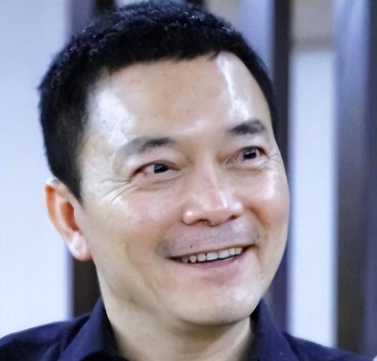 He once slept with Liu Tao for 4 years, and now he is over 60 years old and still not married ...