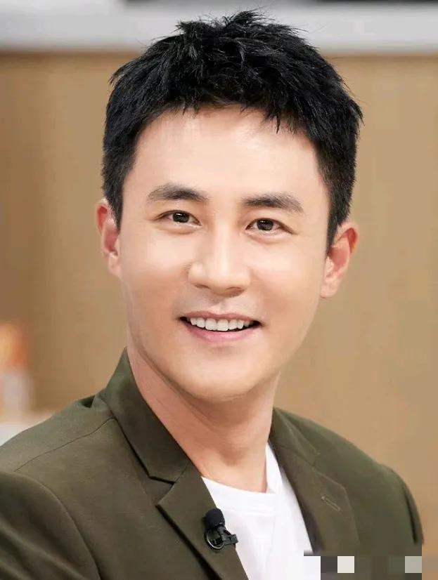 Wang Can is here again?Is Du Chun really hot? - iNEWS