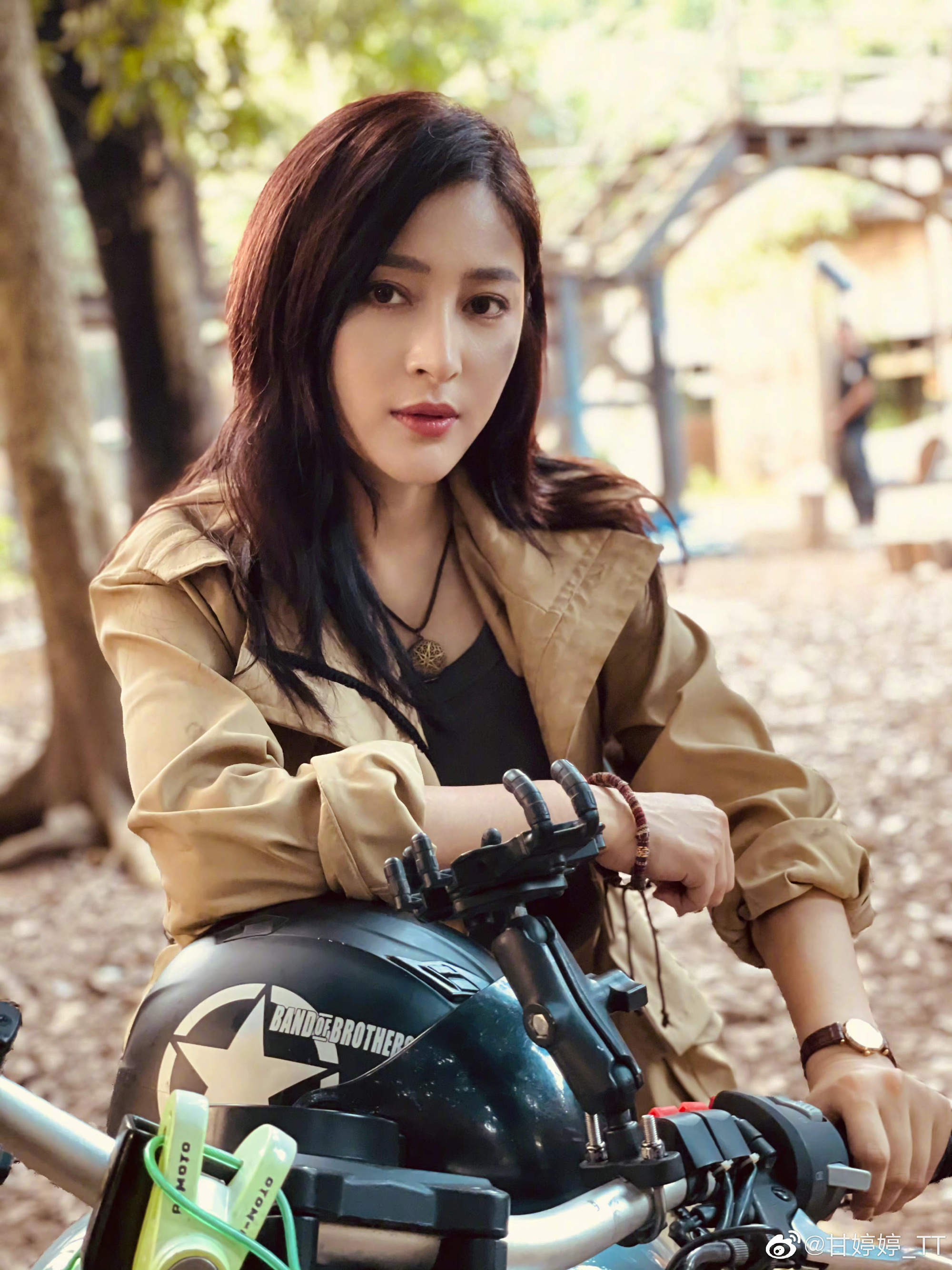 37-year-old Gan Tingting's recent photo exposure: charming and charming ...