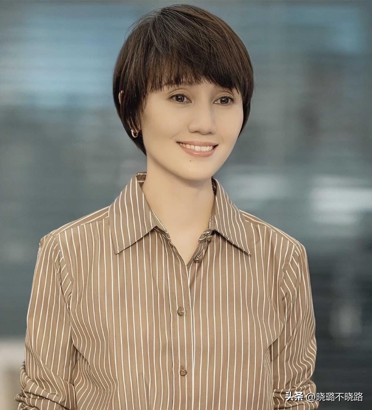 How important is "hairstyle" to a woman? Yuan Quan's long hair is ...
