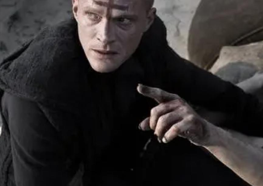 The most classic horror movie, vampires invade the human world and ...