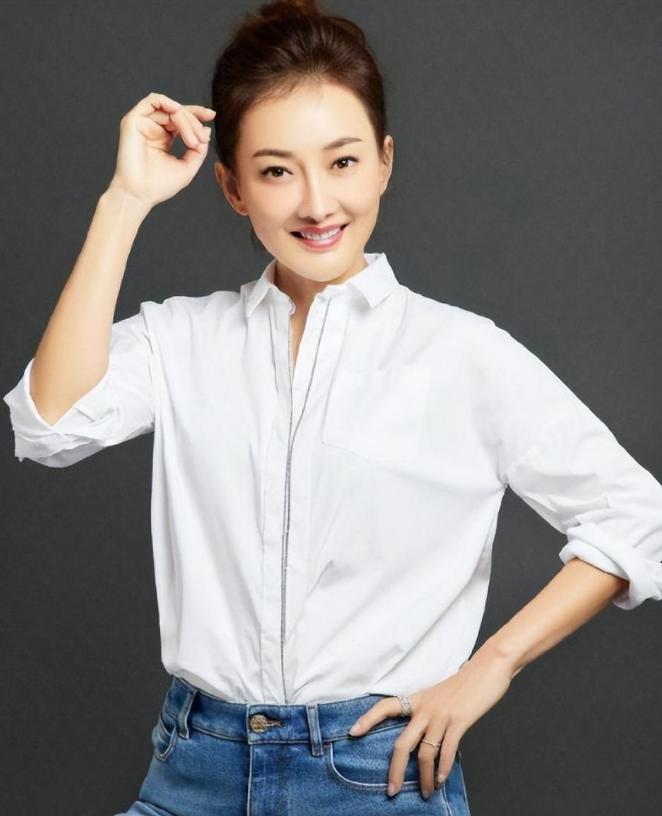 Niu Li: Married to an ordinary husband at the age of 24 and gave birth ...