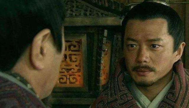 After Han Xin was killed, Xiao He looked up at his corpse and sighed ...