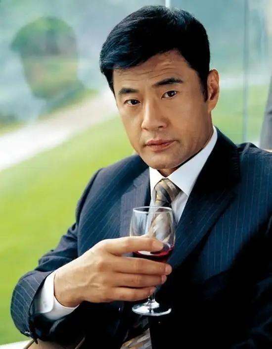 Actor Yu Rongguang: Why did his wife insist on divorcing him at the age ...
