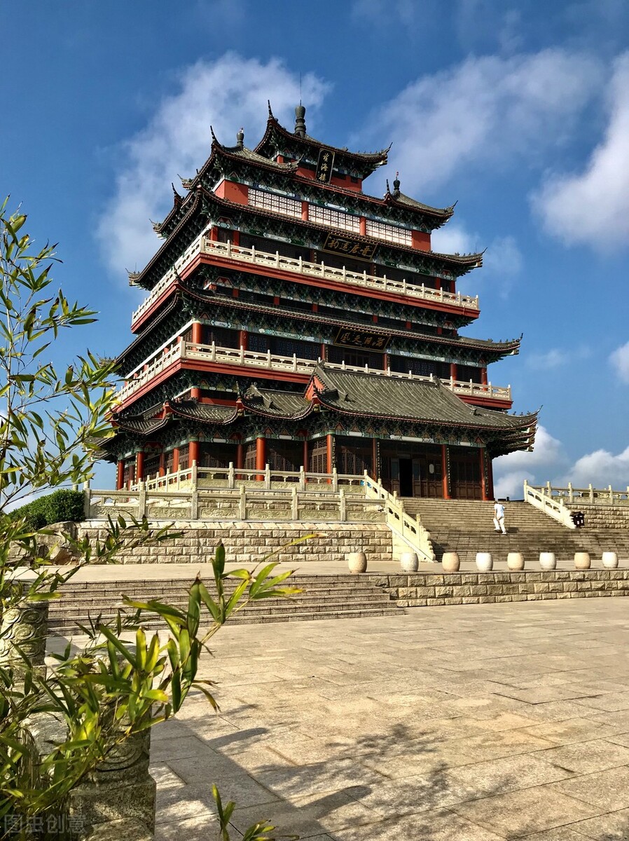 Climb to Wanghai Tower - iMedia