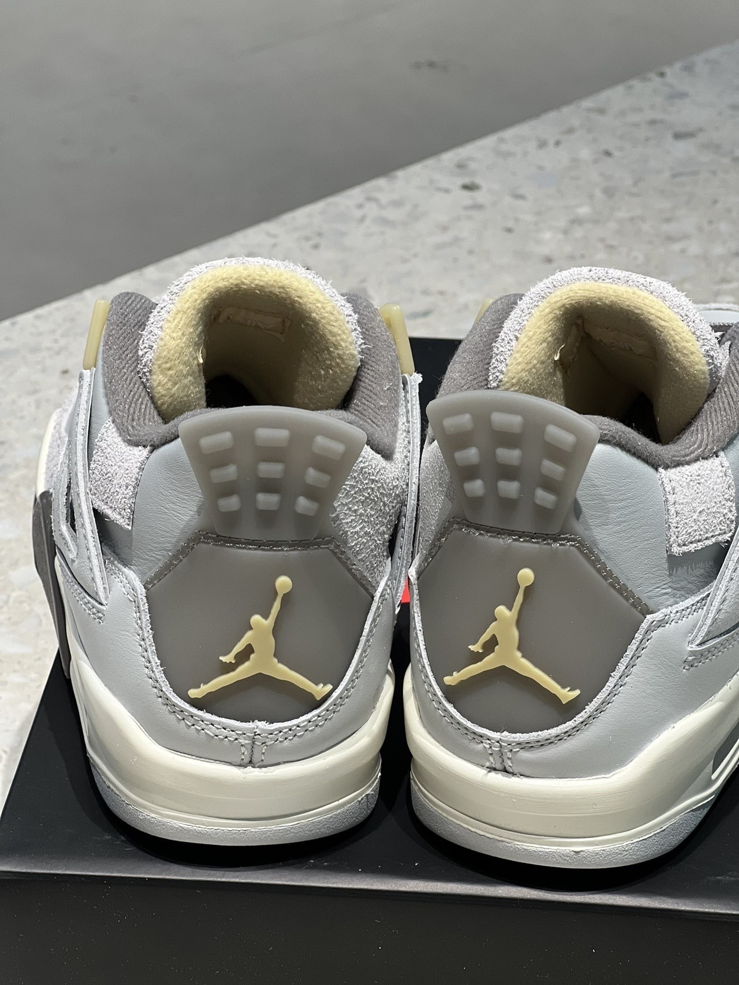 Jordan Air Jordan 4 SE Craft Gray Rabbit AJ4 - iNEWS