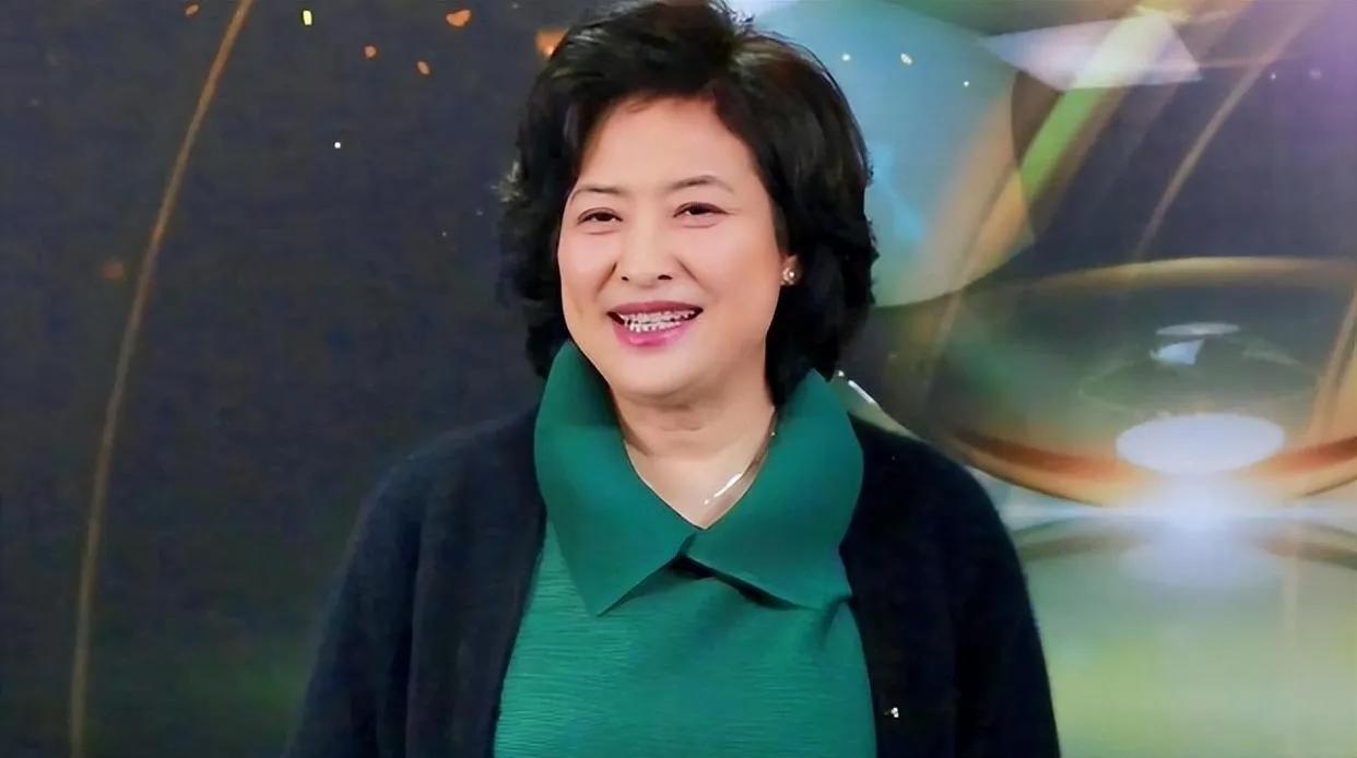 Actor Xu Di: Married her first love husband Enai for 41 years and gave ...