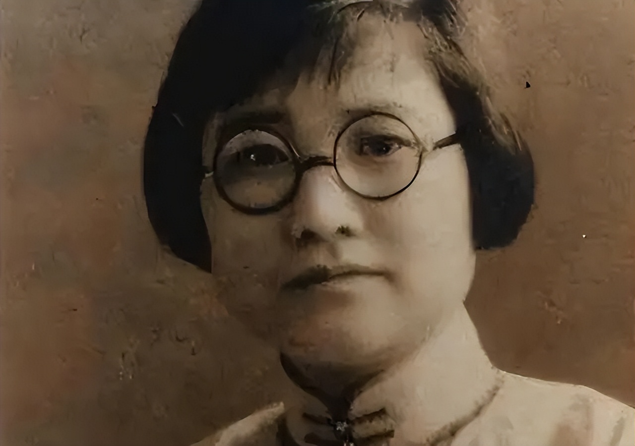 In 1925, Su Xuelin was forced to marry and made a wonderful request on ...