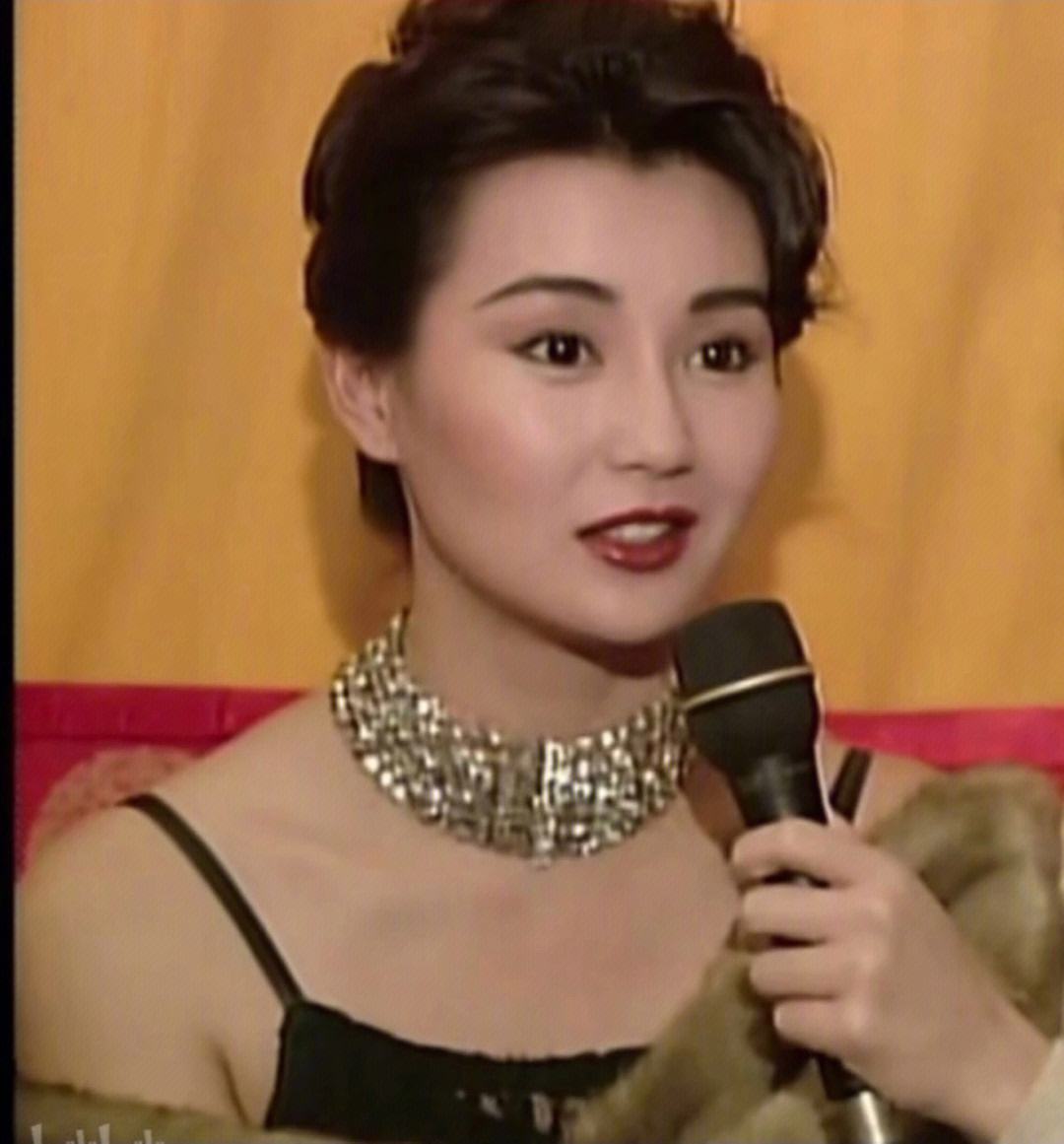 Maggie Cheung's Love History - iNEWS