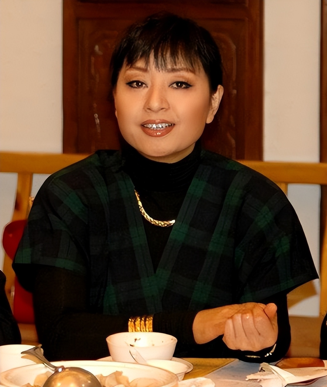 "National first-class actor" Yin Xiumei: Ignoring her parents ...
