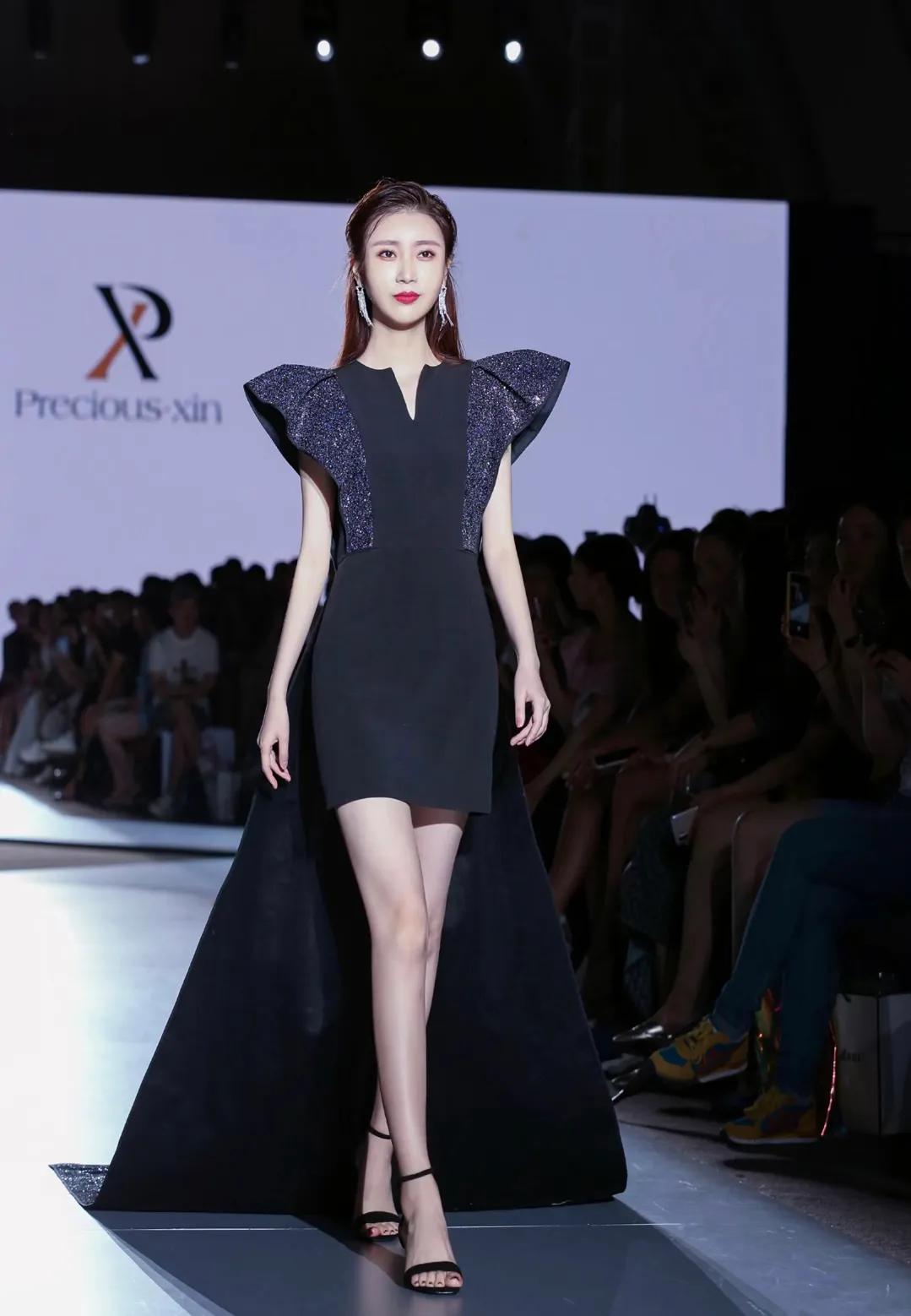 Sexy photo of the best goddess "Chu Yue" - iNEWS