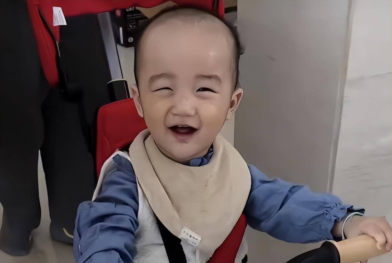 Li Yapeng responded to the controversy over her daughter's appearance ...