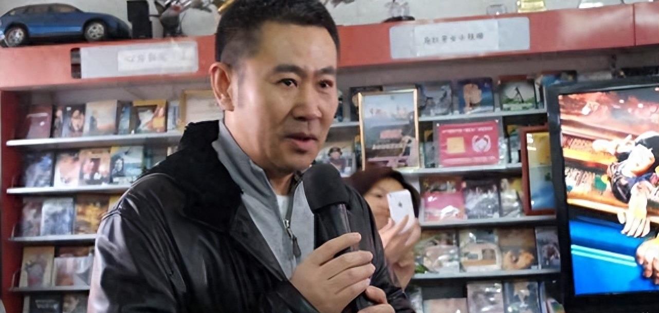 A friend revealed the date of host Zhao He's death. He declined ...