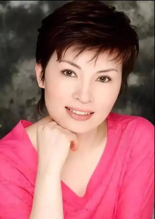 Li Ruiying: Worked at CCTV for 28 years with zero mistakes, but caused ...