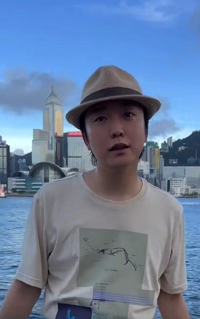 45-year-old Li Yugang appeared in Hong Kong, dressed in a low-key ...