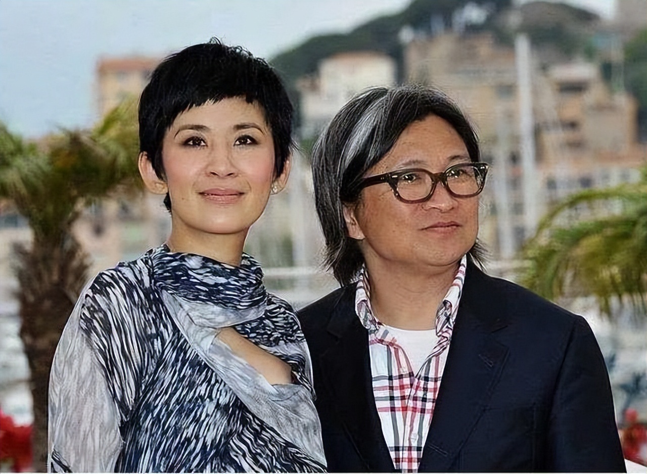 Living together for 25 years, her daughter is 16 years old. Wu Junru is ...