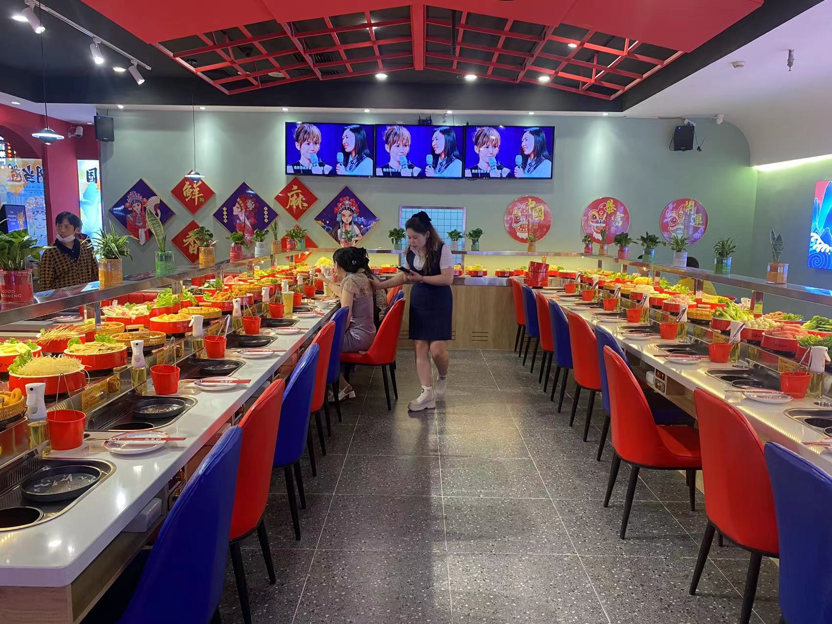 Why is the rotary hot pot equipment popular all over the country? - iMedia