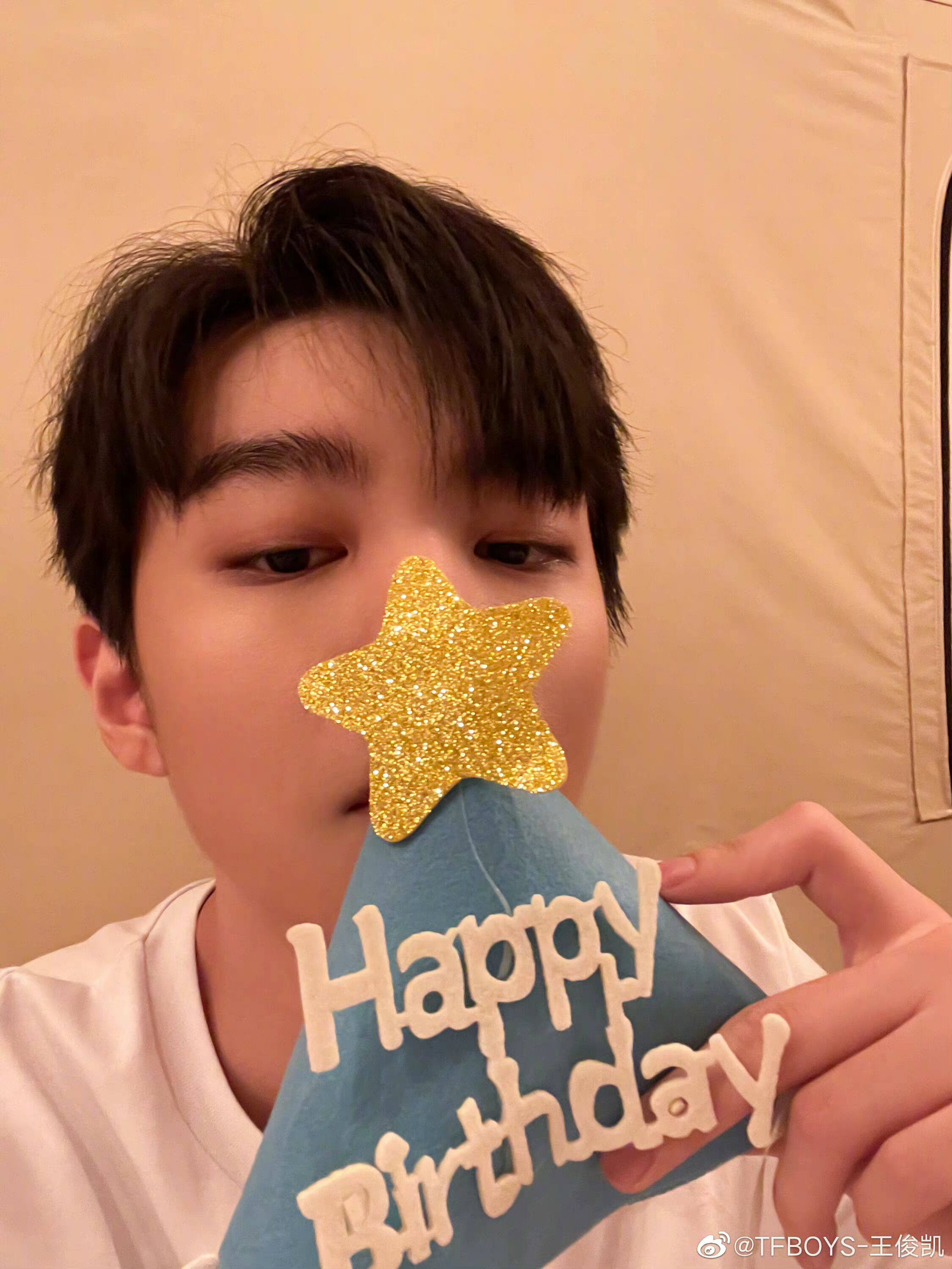 Wang Junkai learned to post on Wang Junkai's super talk, and made ...