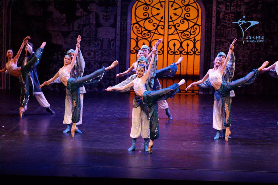 The Artistic Expression of Persian Court Dance: Historical Background ...