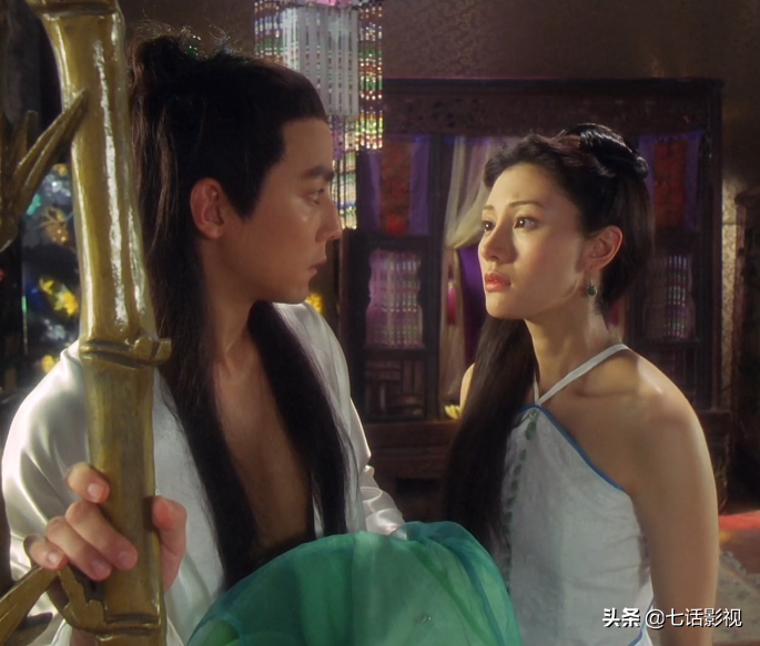 Pan Hong starred in the oiran Du Shiniang, an old movie from 40 years ...