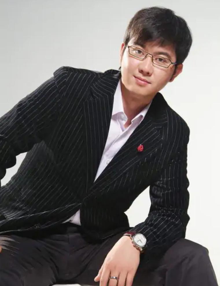 Zhao Chuan, who has been married 3 times and divorced 2 times, why ...