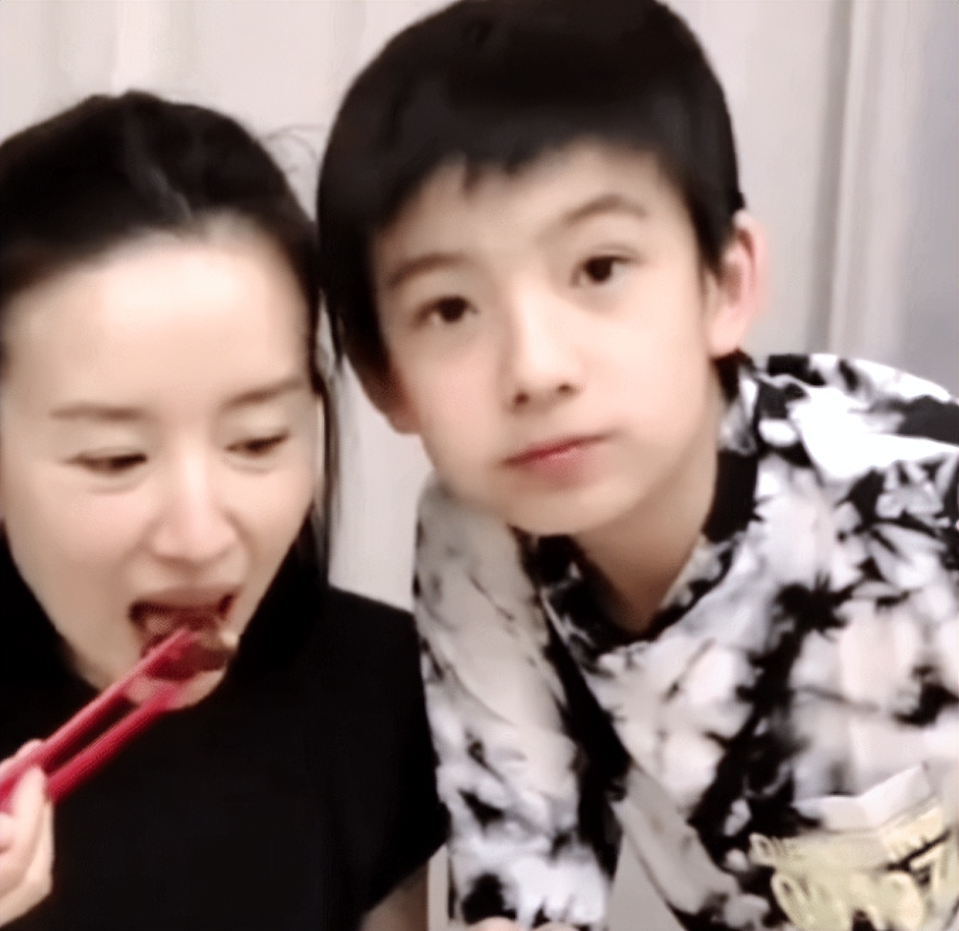 Abandoning Pan Yueming and choosing Wang Dazhi, the "pure girl" Dong ...