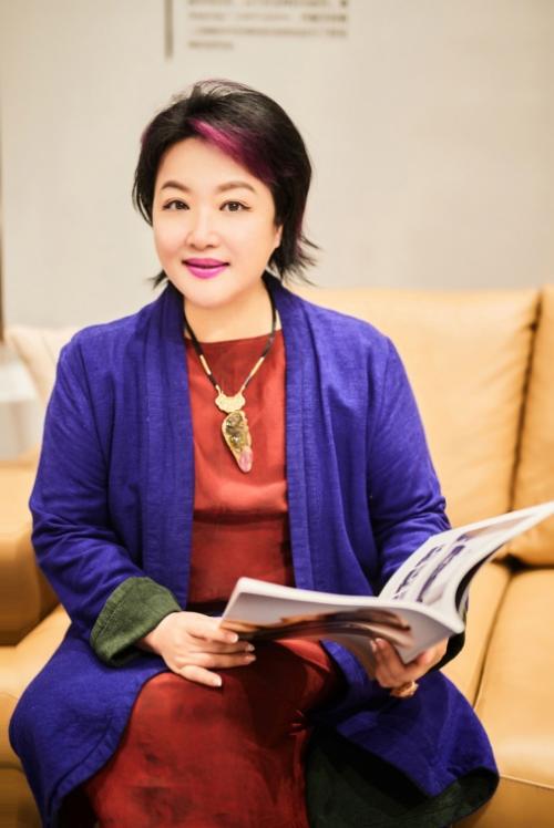 It is enough to find her to design jewelry for a lifetime!Dialogue with ...