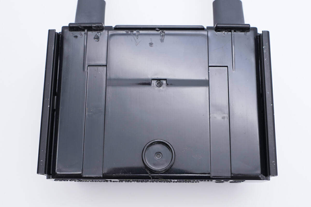 充電器看膩了？來個兩斤重的硬貨，SolarEdge 700W功率優化器拆解 - 頭條匯