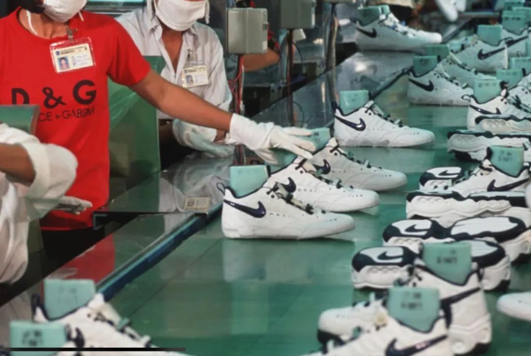 Provoking a large number of employees, Nike faces a fine of 3.7 billion ...