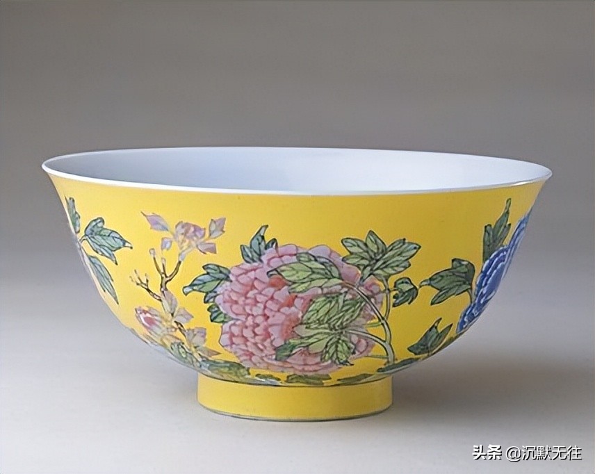 Qing Dynasty - Porcelain of Hongxian Period - iNEWS