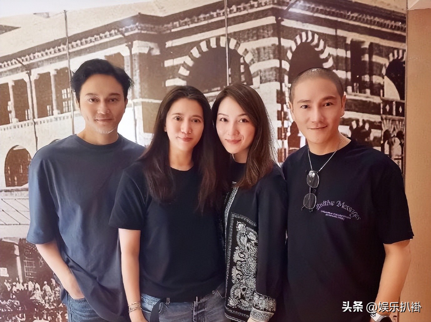 51-year-old Hong Kong star Ding Zijun settled in Shanghai, married a ...