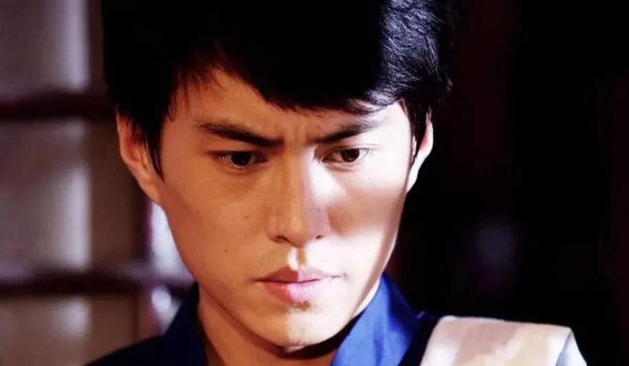 Even though their acting skills are mediocre, they are called "old ...