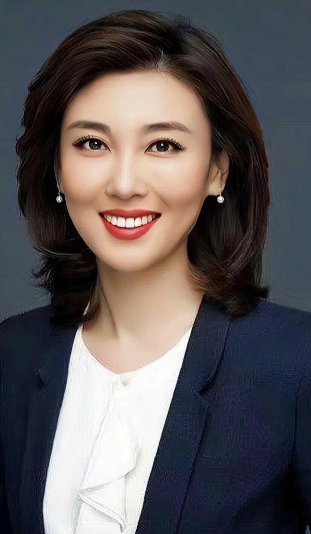 Li Sisi, Zhou Tao, Dong Qing, Li Hong, Zhu Xun, Fang Qiong, Liu Yan and ...