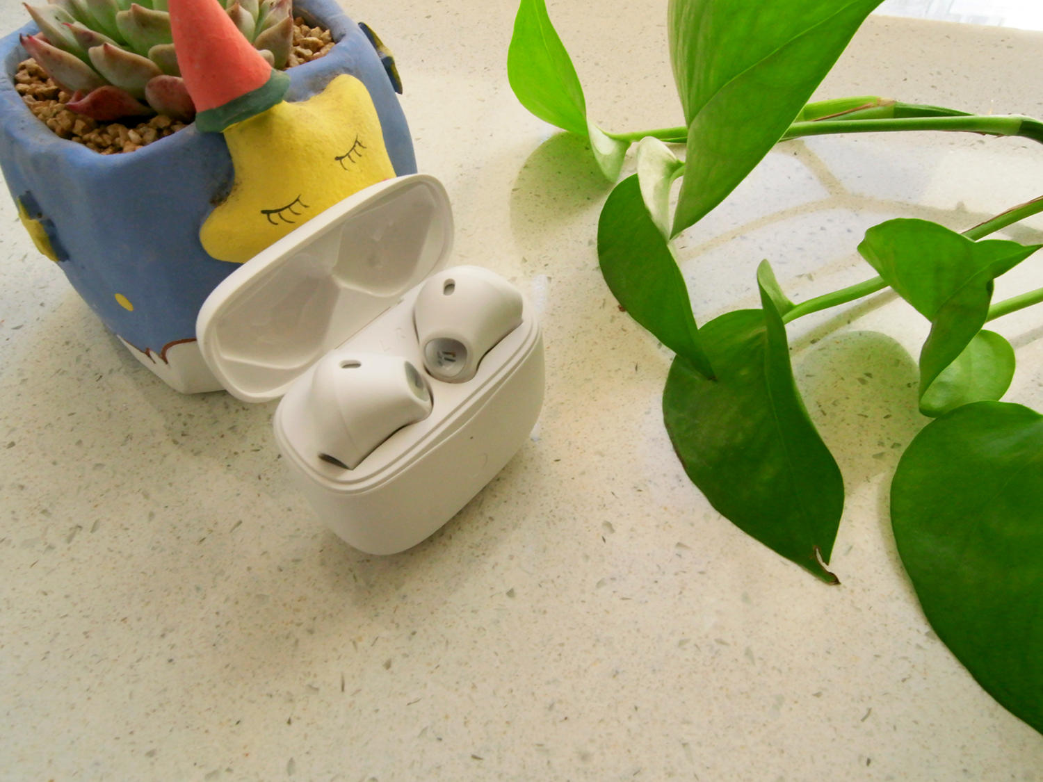 Smaller and stronger, 14mm moving coil + in-ear detection, SoundPEATS ...