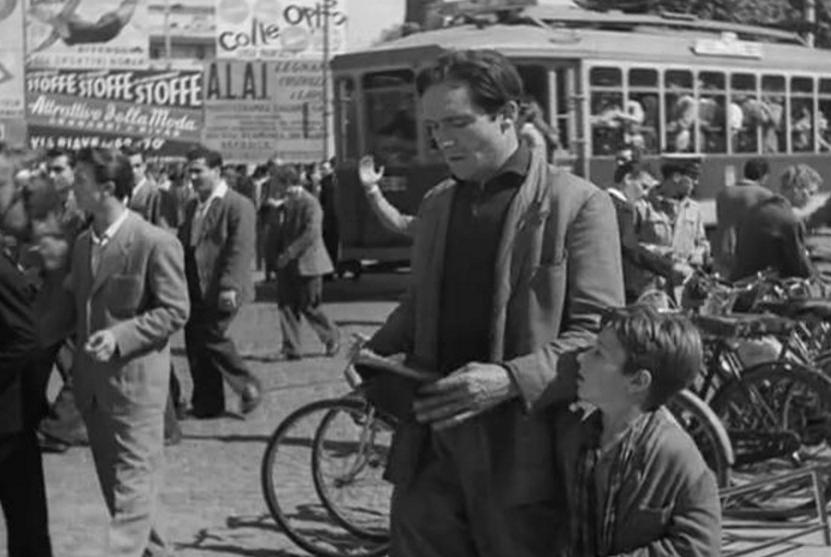Analysis of Lens Language and Image Composition in "The Bicycle Thief ...