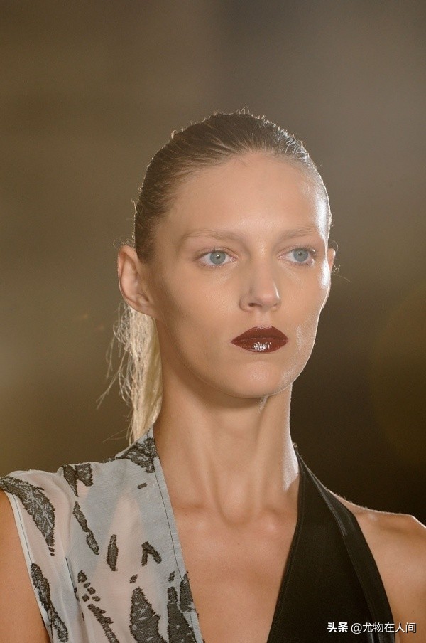 European and American stunners 3: Polish supermodel Anja Rubik - iNEWS