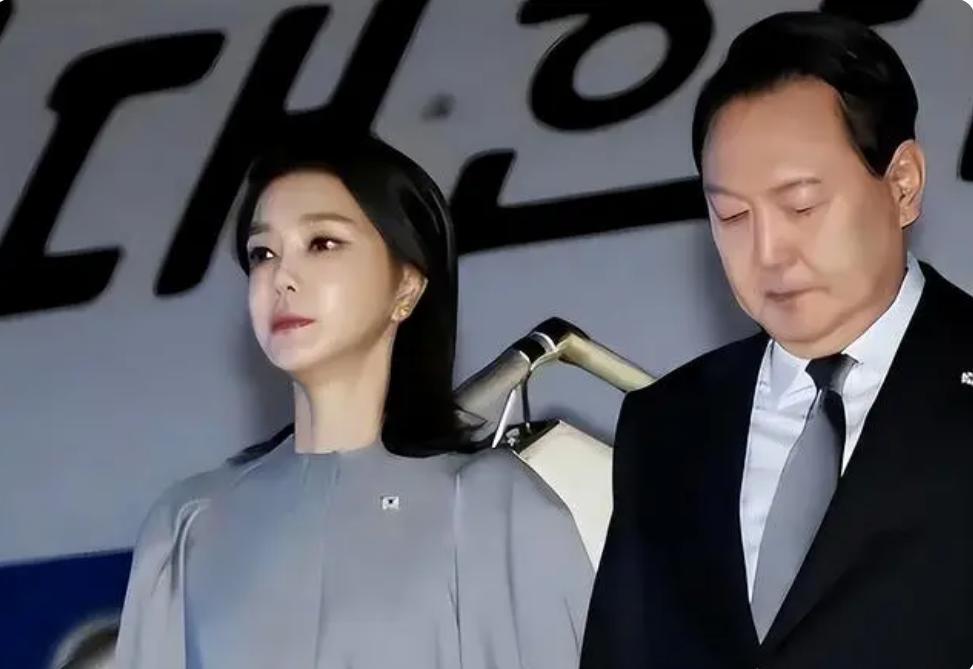 Mrs. President Han's face is on fire! Seeing foreign guests is still ...