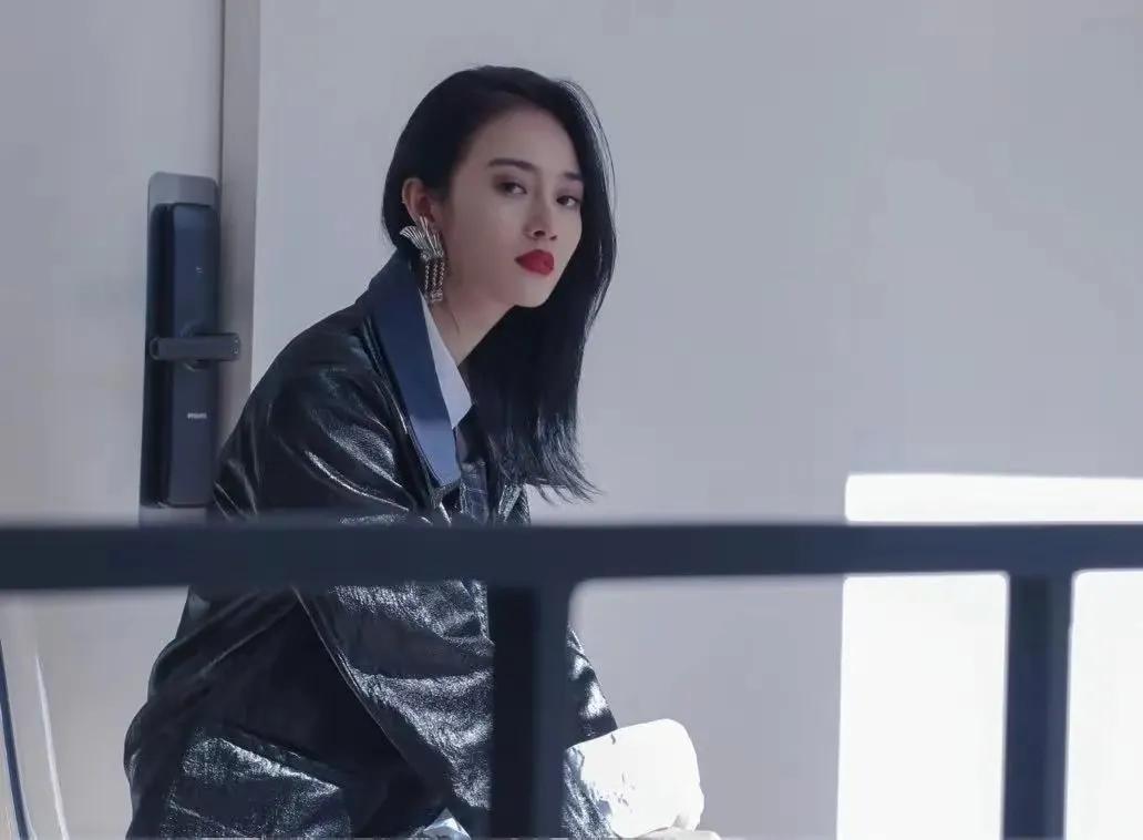 Fan Shuaiqi is so beautiful - iNEWS