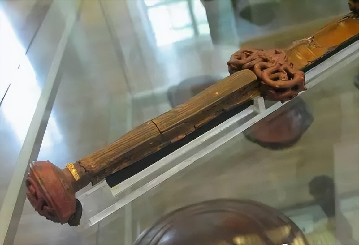 The only surviving "Han Sword" is worth more than 1 billion, and the ...
