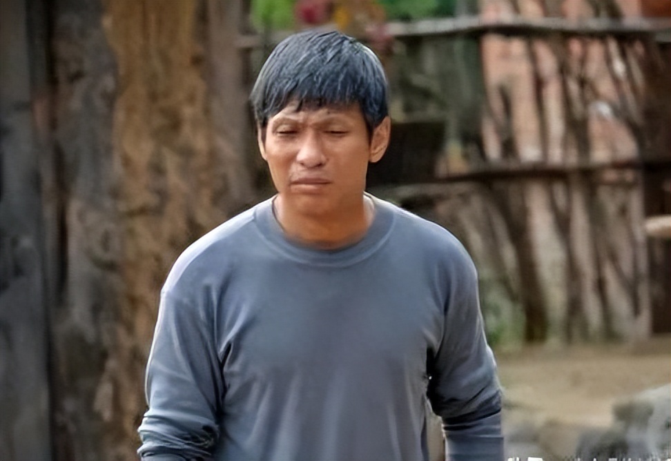 Song Xiaobao: worked as a dishwasher, became famous with "Haiyan Long ...