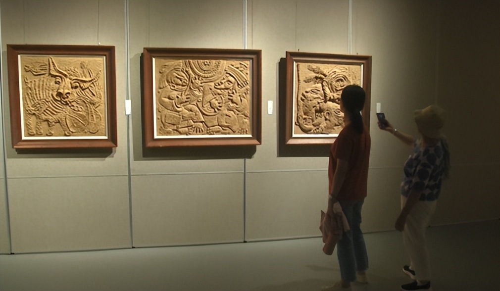 Asking the East of Water - Fang Cong Art Works Exhibition - iNEWS