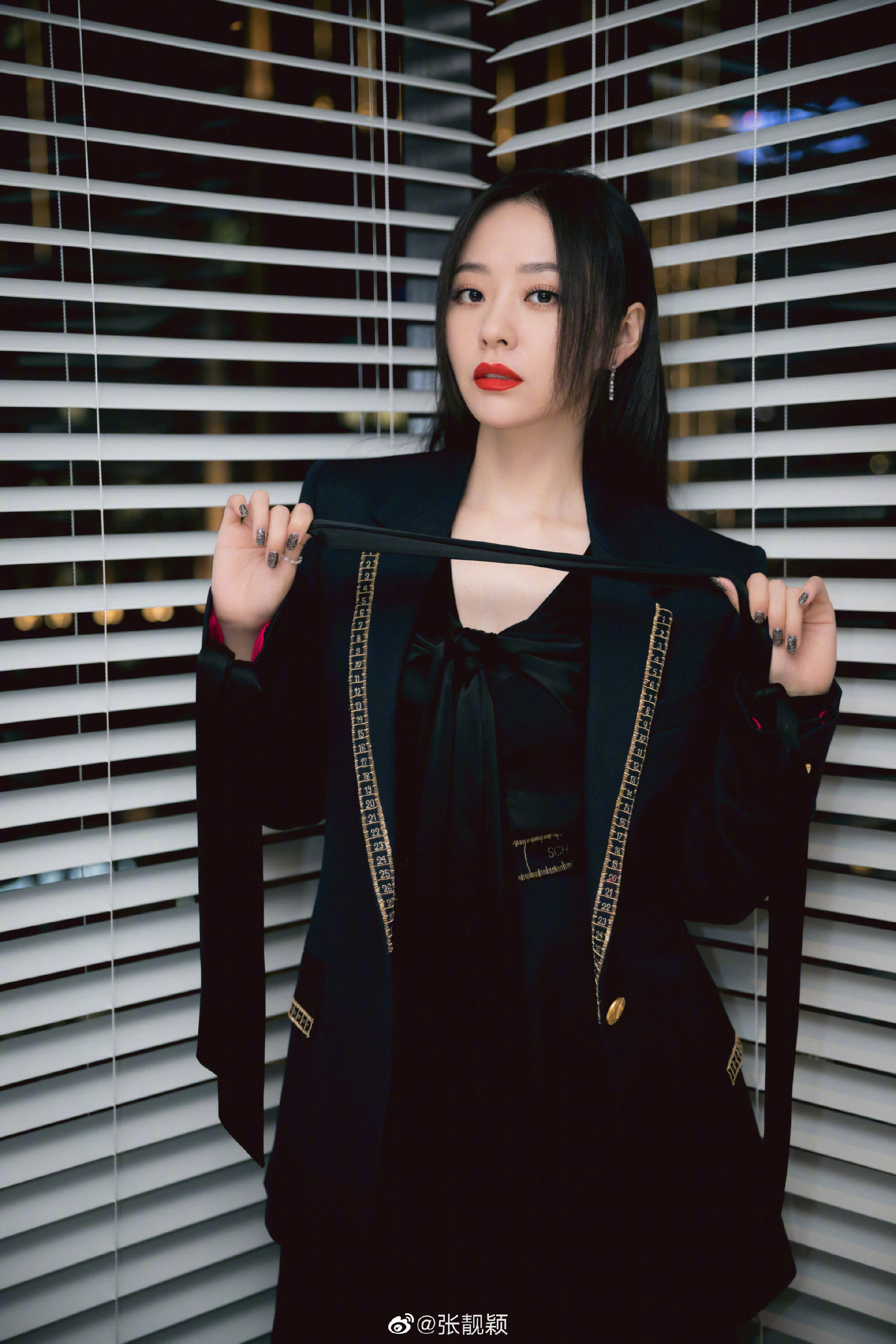 38-year-old "Princess Dolphin" Zhang Jianying-Songs are more beautiful ...