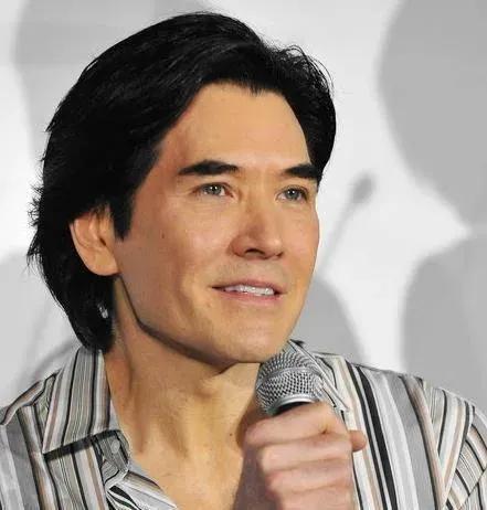 Fei Xiang dedicated himself to art at the age of 62 - iNEWS