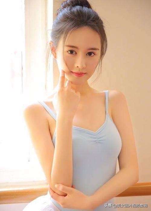Yun Qianqian Sexy Photo Gallery - iNEWS