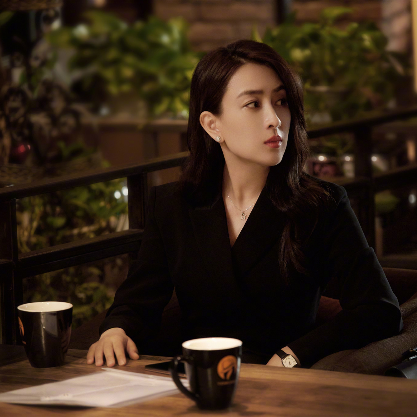 Ma Su's professional photo looks capable and mature - iNEWS