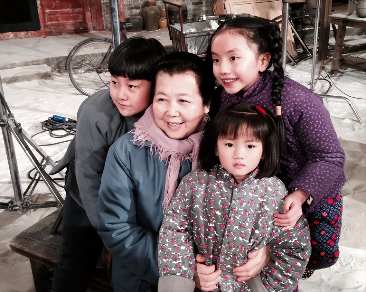 Li Wenling: I have been in love with my first love for 53 years. - iNEWS