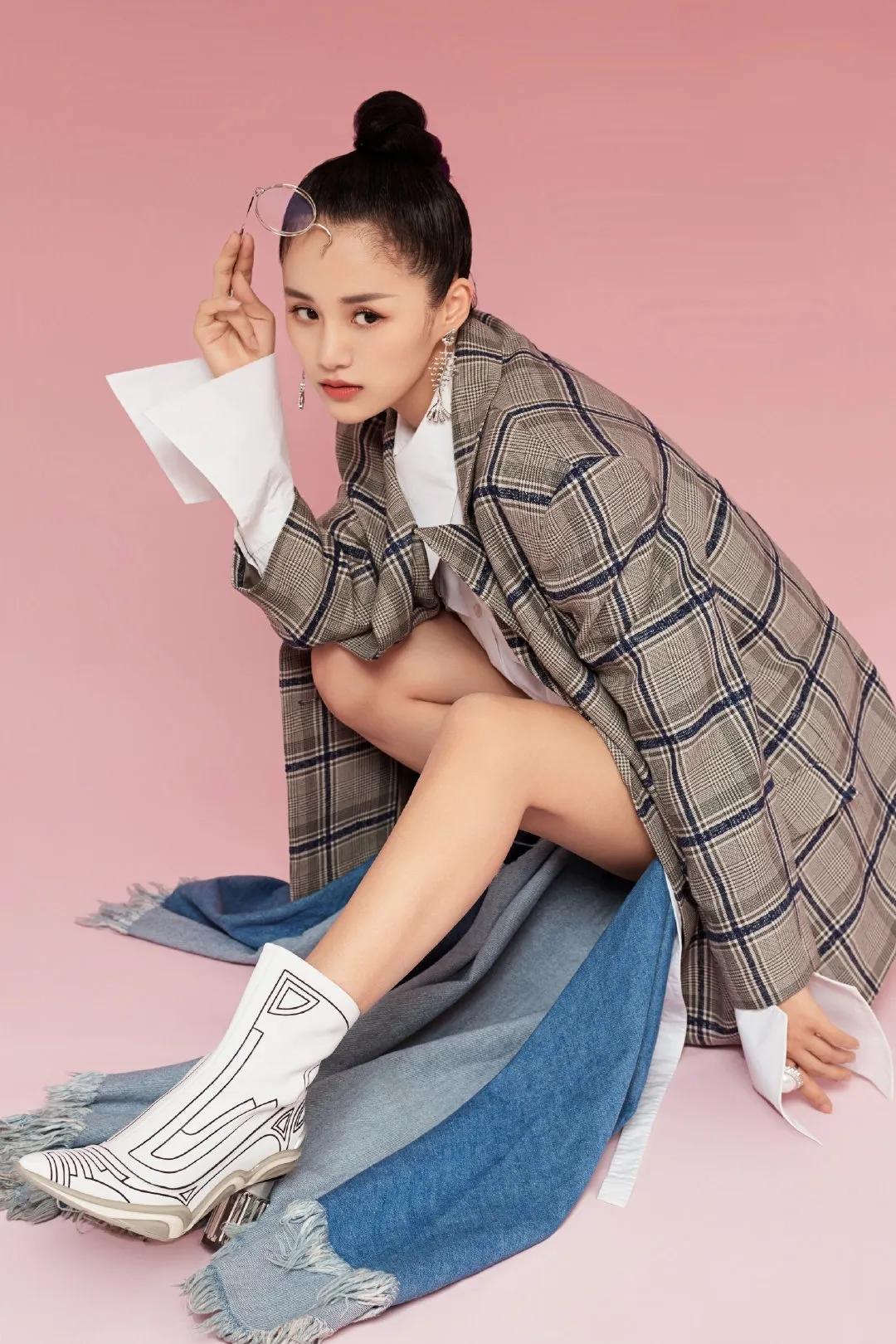 Super clear star picture An Yuexi - iNEWS