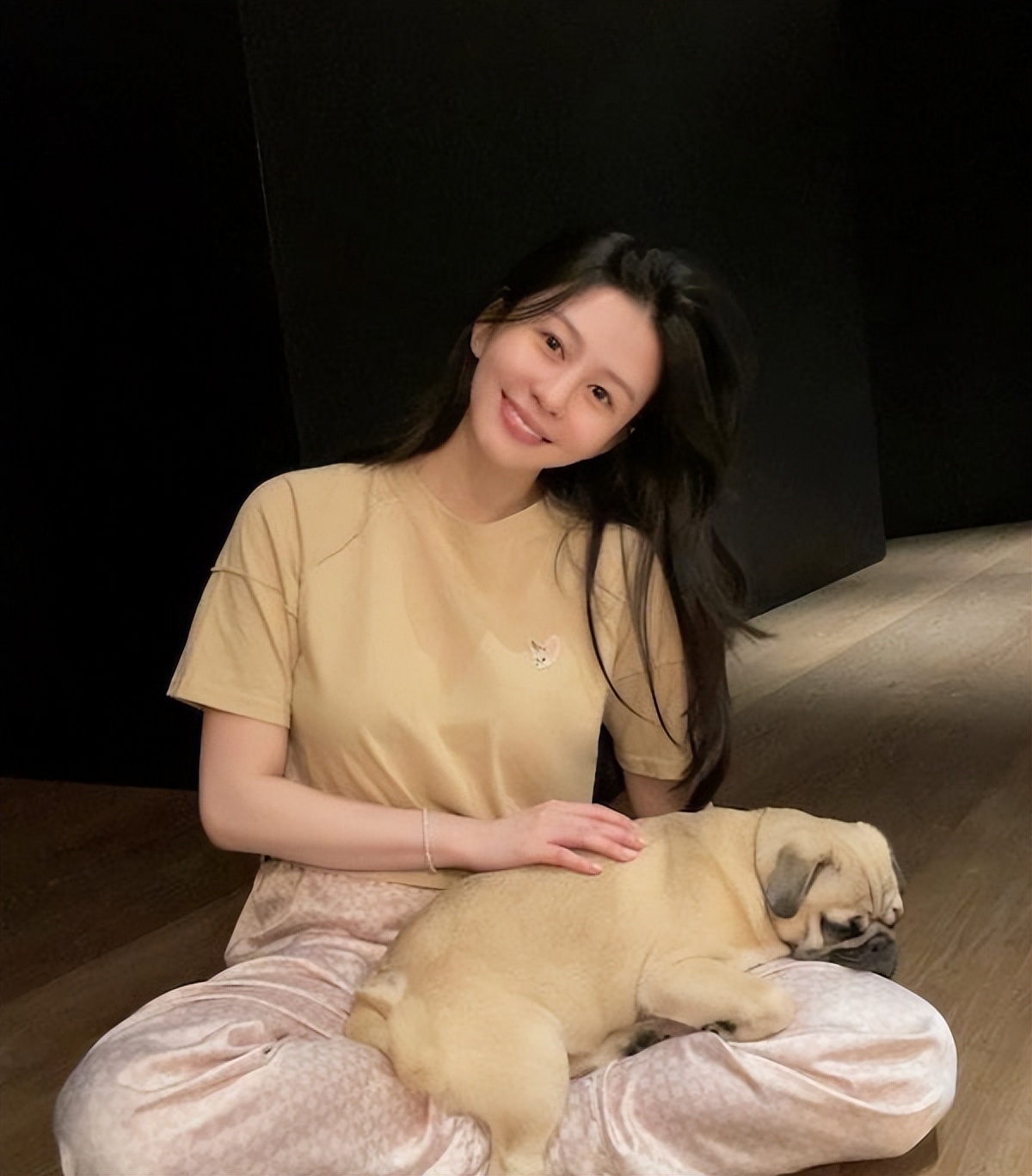 Qiu Shuzhen's three daughters are rarely in the same frame, the eldest ...